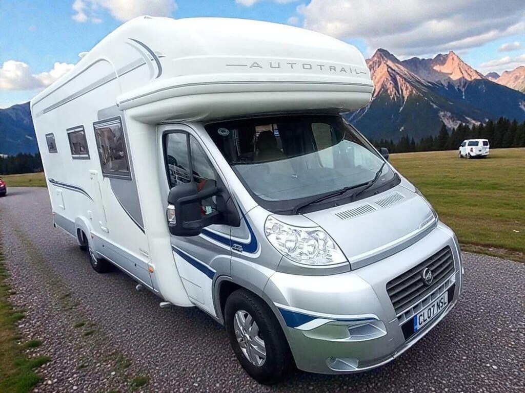 Used AUTO-TRAIL CHEROKEE 2010 Grey for sale - £33500 in Mansfield ...